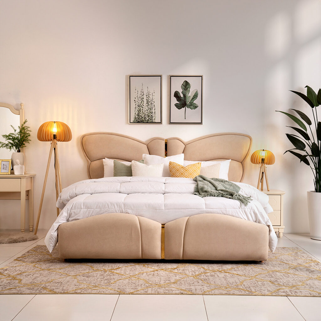 Monarch Bed – Royal Furniture