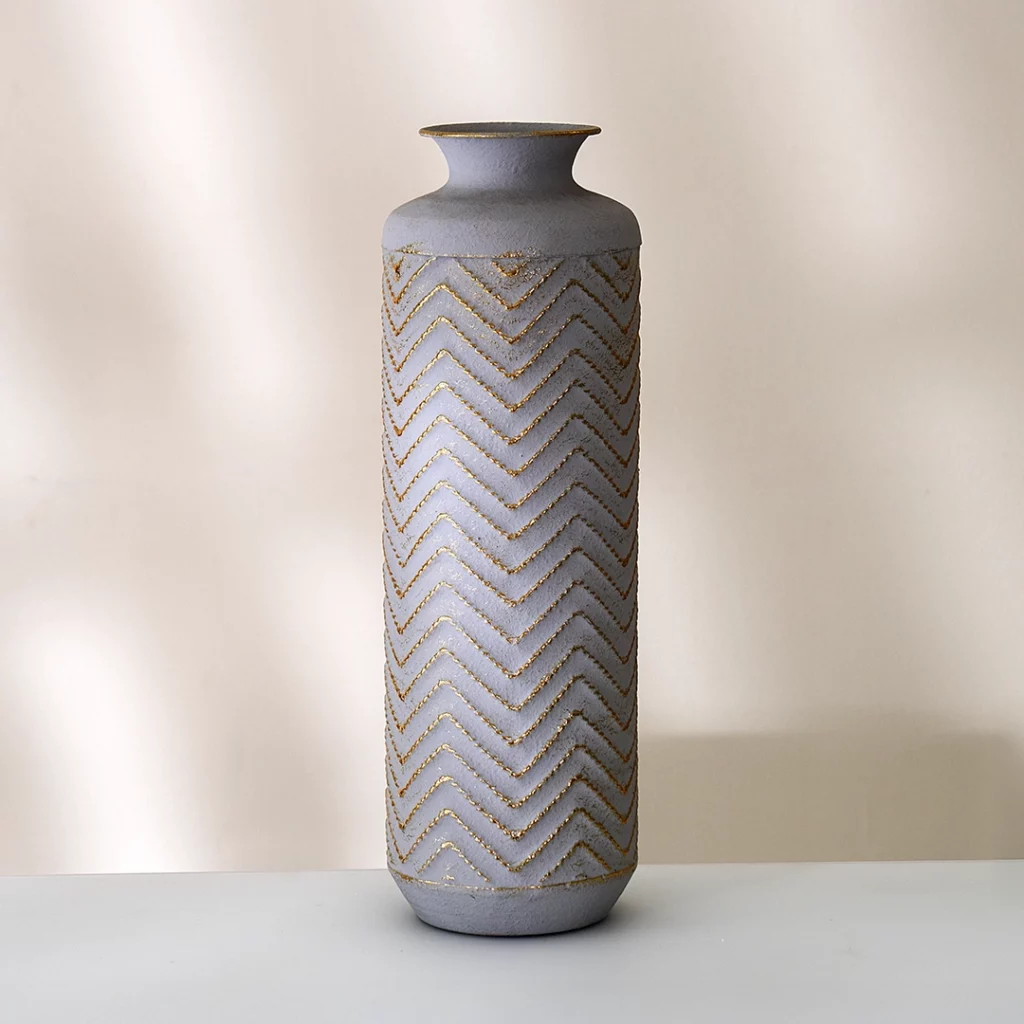 Laive Metal Texture Vase White Gold 16*16*51 Cm – Royal Furniture