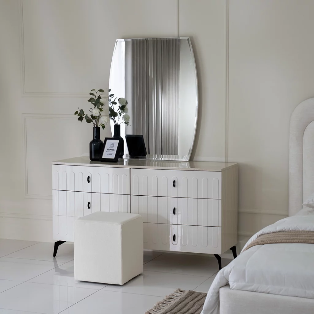 Raffles Dresser Mirror With Stool – Royal Furniture